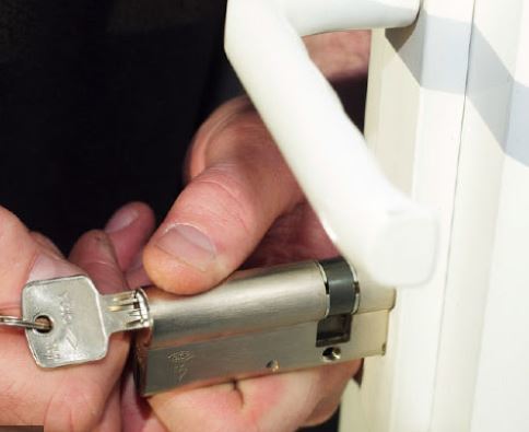 Window Geeks Warrington, Widnes, Runcorn, St Helens - Double Glazing ...