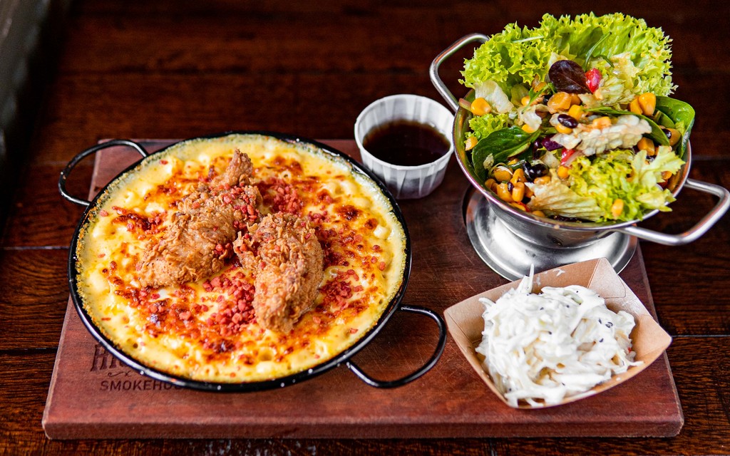 Hickory's Smokehouse Telford, Restaurants In Telford